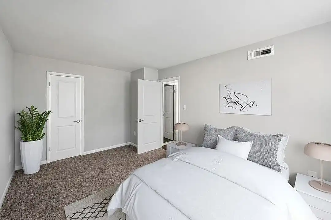 Dale Forest - Dale City, VA 22193 | ApartmentGuide.com