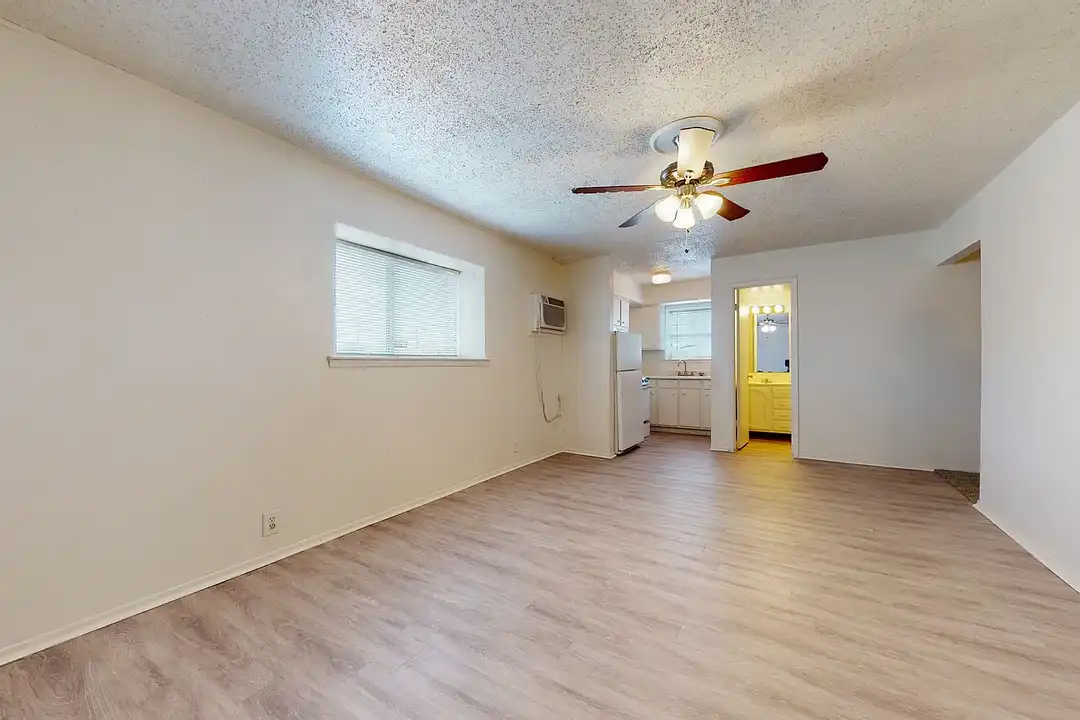 The Lillian Crossroads - Stephenville, TX 76401 | ApartmentGuide.com