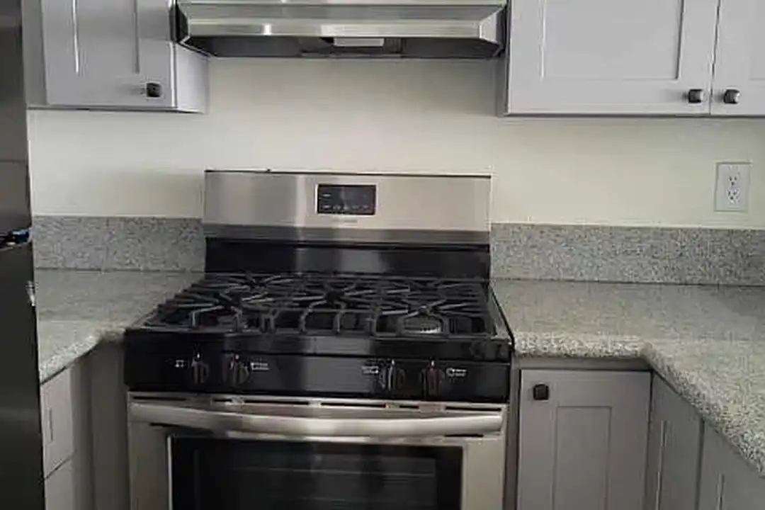 Lake View Mansion - Los Angeles, CA 90057 | ApartmentGuide.com