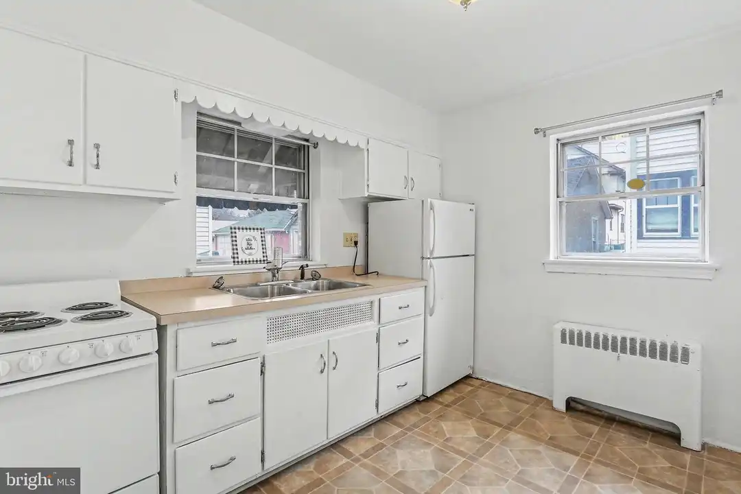 10 Swan St unit B - Paxtang, PA 17111 | ApartmentGuide.com