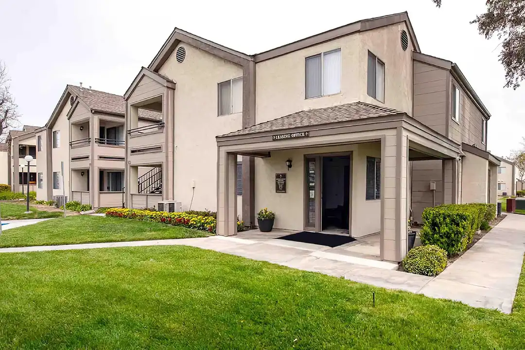 Shadow Canyon - Hemet, CA 92545 | ApartmentGuide.com