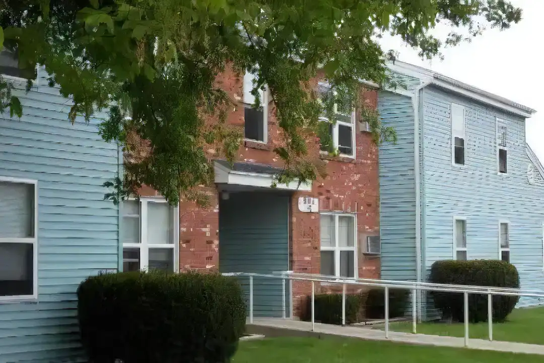 613 Scott St - McComb, OH 45858 | ApartmentGuide.com