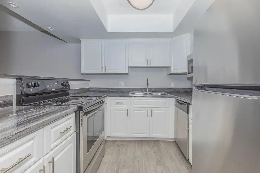 V Lane - Las Vegas, NV 89121 | ApartmentGuide.com