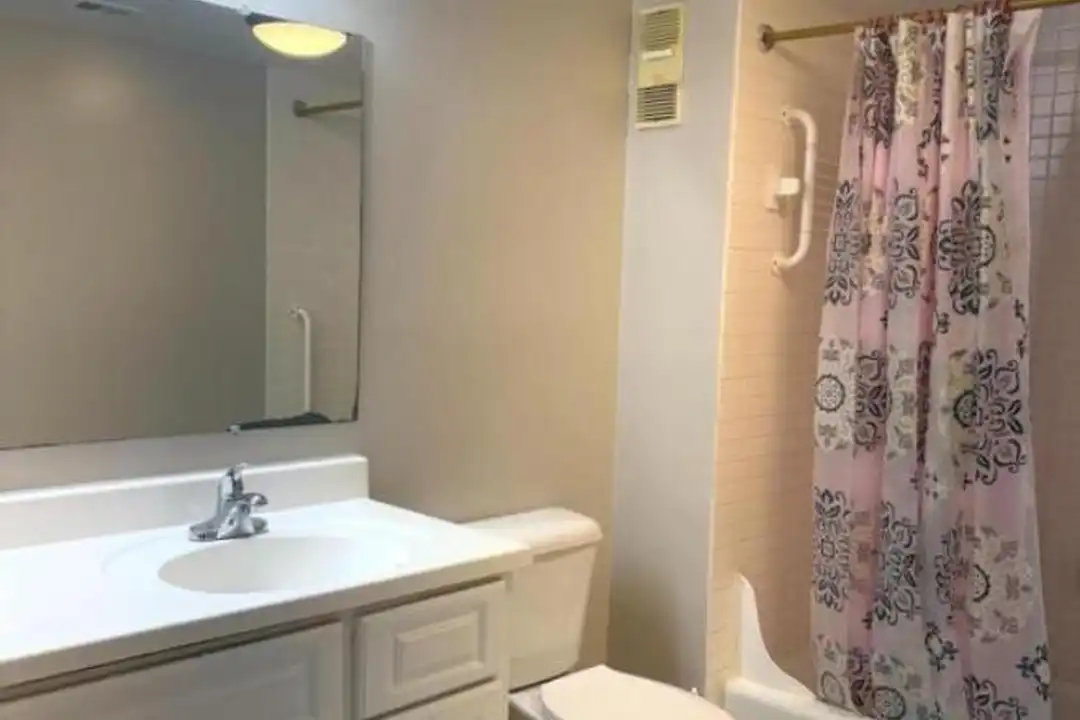 3709 S George Mason Dr - Falls Church, VA 22041 | ApartmentGuide.com