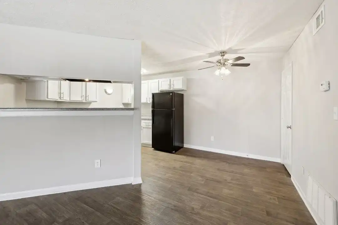 Gwinnett Square - Duluth, GA 30096 | ApartmentGuide.com