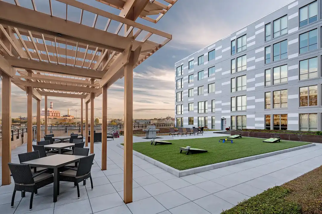 Flats On D Apartments