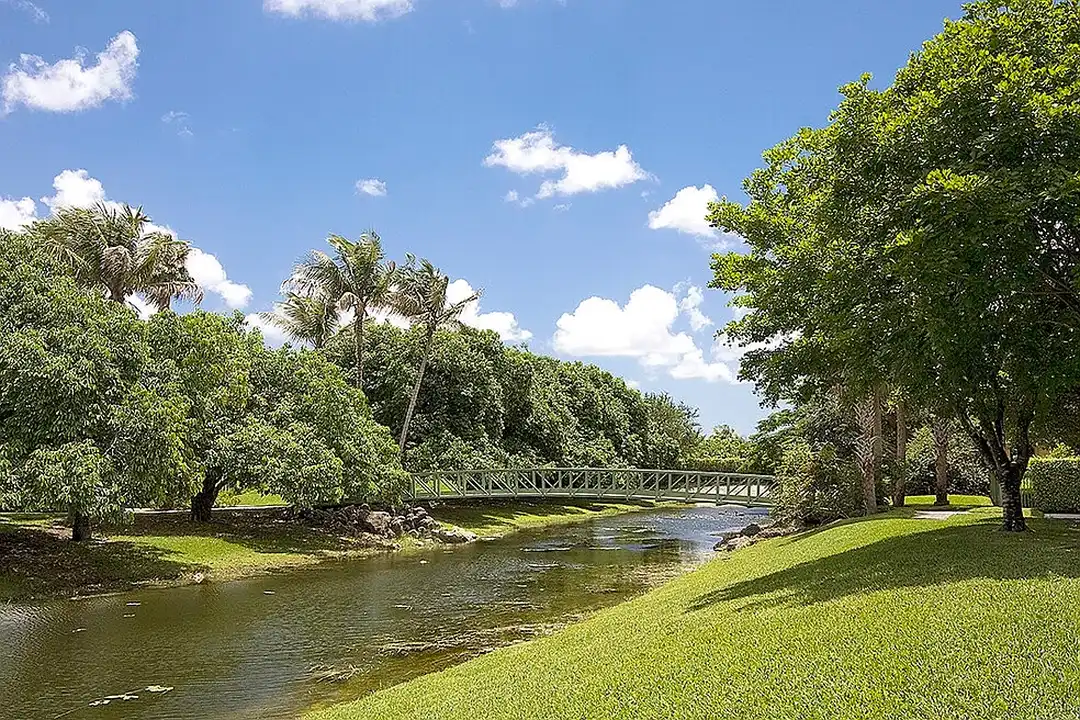 Club Mira Lago Apartments - Coral Springs, FL 33071 | ApartmentGuide.com