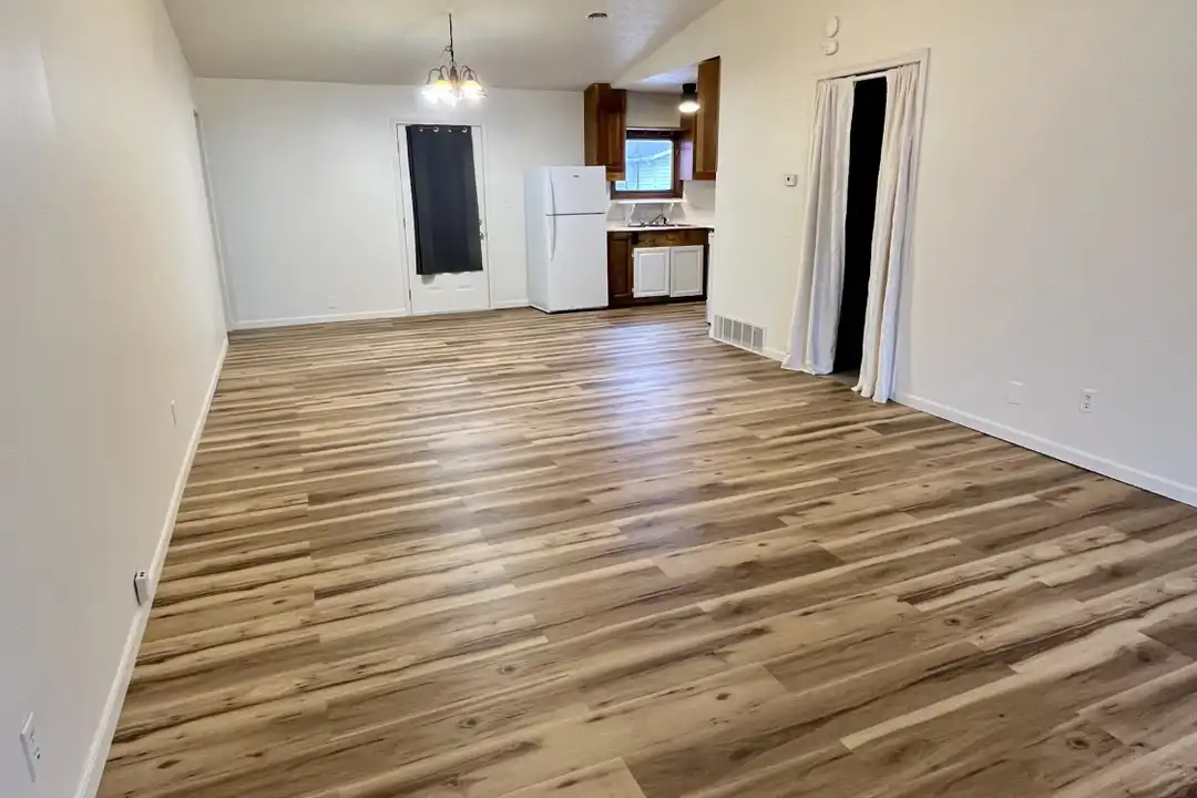 255 S Main St unit B - Killbuck, OH 44637 | ApartmentGuide.com
