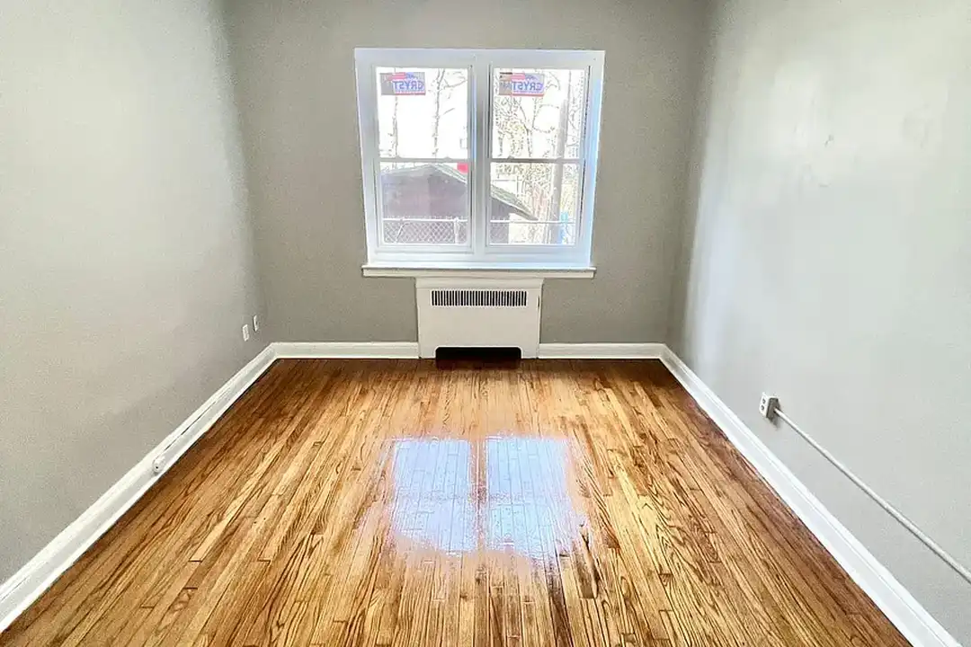 297 Lincoln Avenue - Orange, NJ 07050 | ApartmentGuide.com