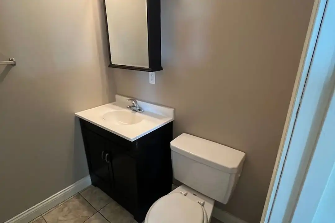 1114 Depoy Dr unit Apt 2 - Columbia City, IN 46725 | ApartmentGuide.com