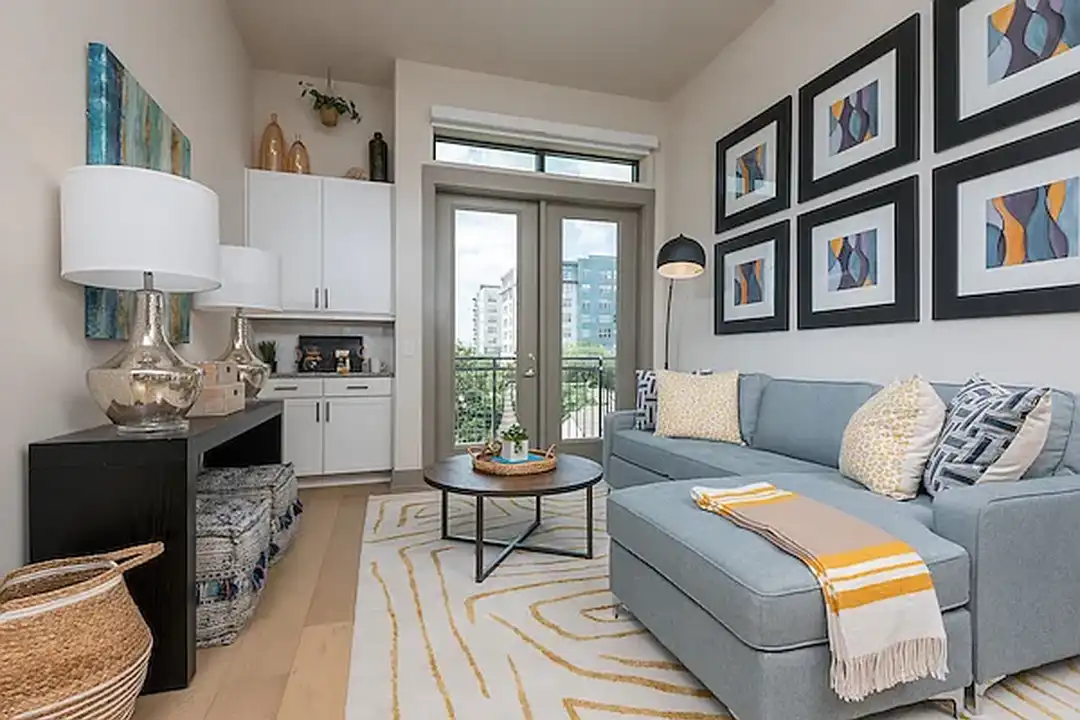 Residences at the Grove - Dallas, TX 75204 | ApartmentGuide.com