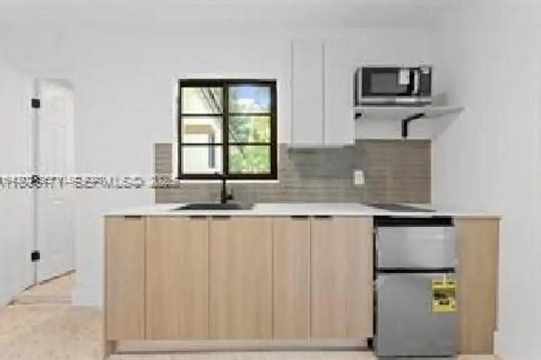 2442 SW 3rd St unit 4 - Miami, FL 33135 | ApartmentGuide.com