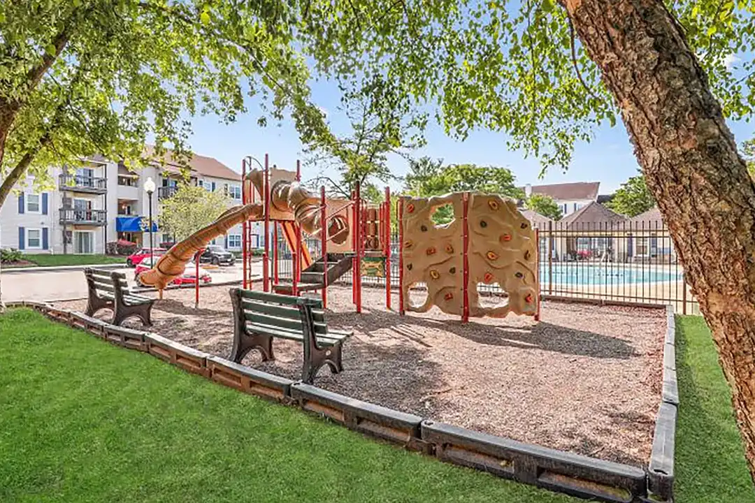 Heritage at Leesburg - Leesburg, VA 20176 | ApartmentGuide.com
