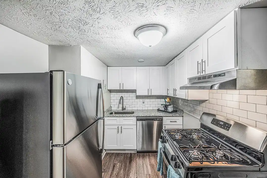 Regency Park Apartments - East Point, GA 30344 | ApartmentGuide.com