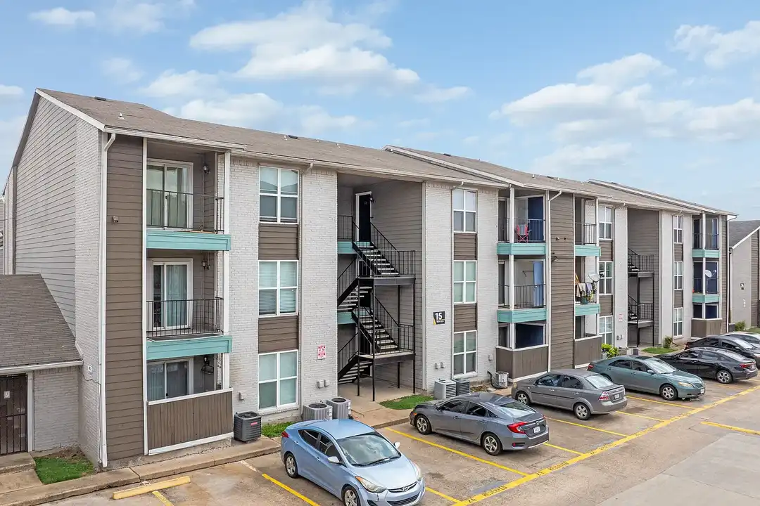 Victoria Park - Houston, TX 77099 | ApartmentGuide.com
