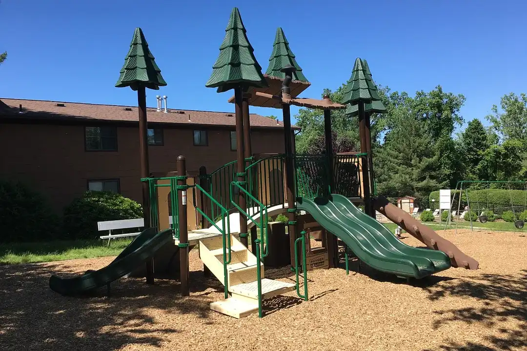 Rustic Ridge Apartments - Dover, NJ 07801 | ApartmentGuide.com