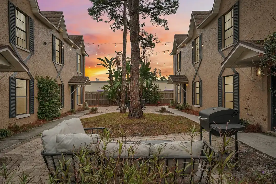 Gandy Parkside Apartments - Tampa, FL 33611 | ApartmentGuide.com