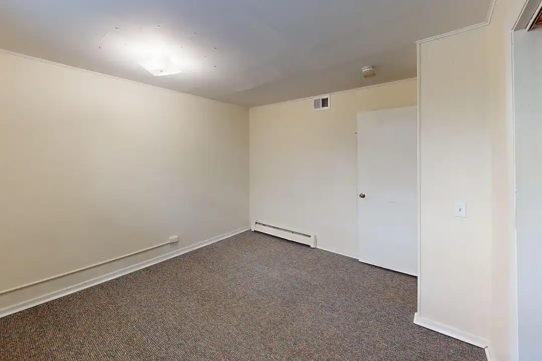 The Badger Den Apartments on Gilman - Madison, WI 53703 ...
