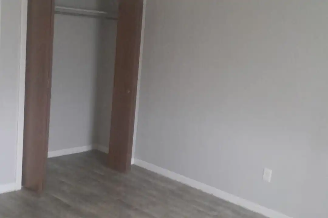 728 Broadway unit 2K - Niles, MI 49120 | ApartmentGuide.com