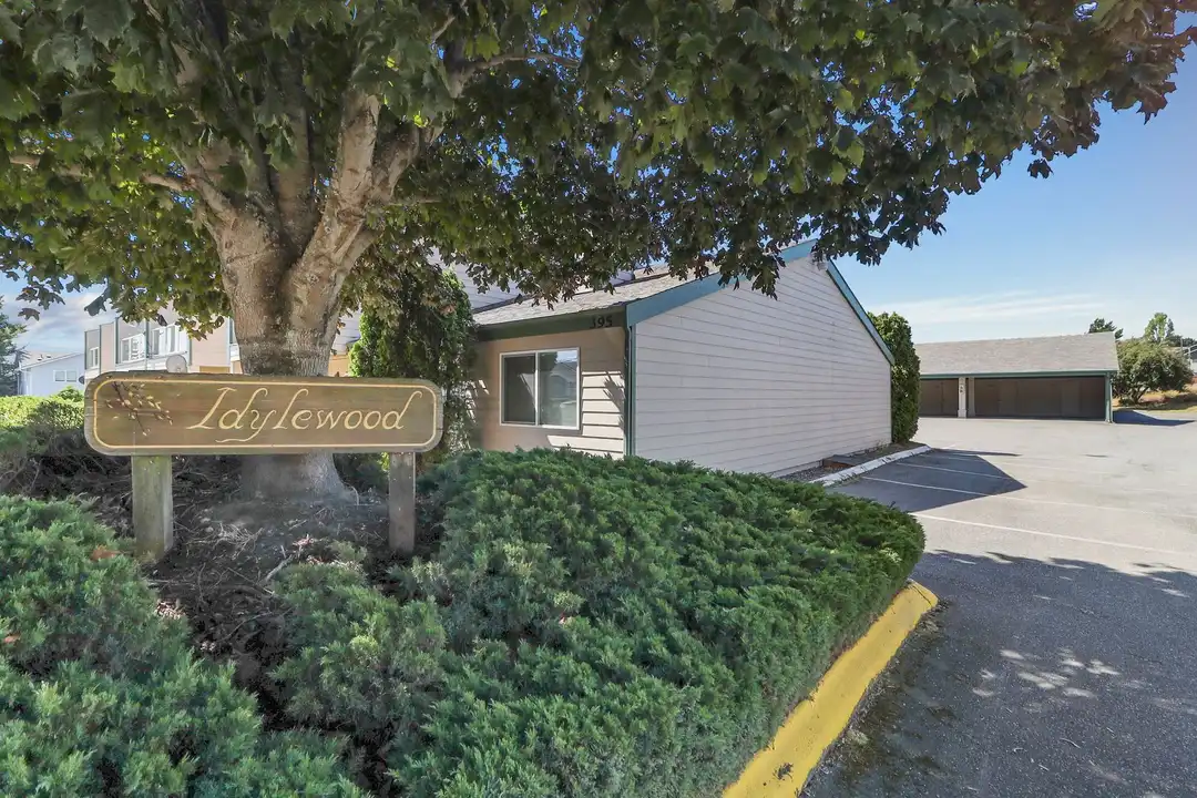 395 S Oak Harbor St unit #208 [[?]130][21003243**] - Oak Harbor, WA ...