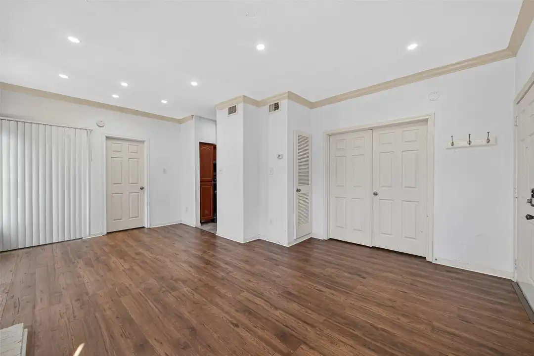 4041 Drake St unit 203 - Houston, TX 77005 | ApartmentGuide.com