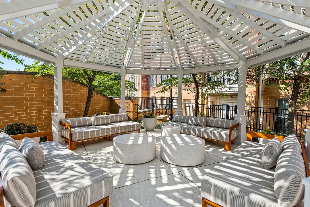 Inigo's Crossing - North Bethesda, MD 20852 | ApartmentGuide.com