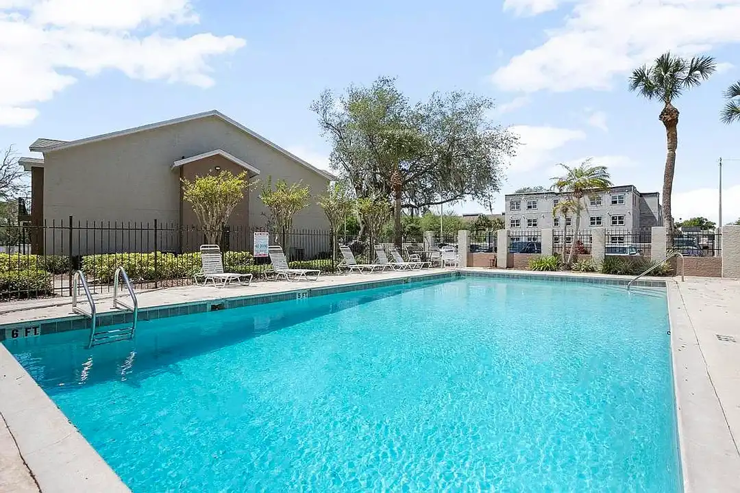 Bella Lago Apartments - Orlando, FL 32839 | ApartmentGuide.com