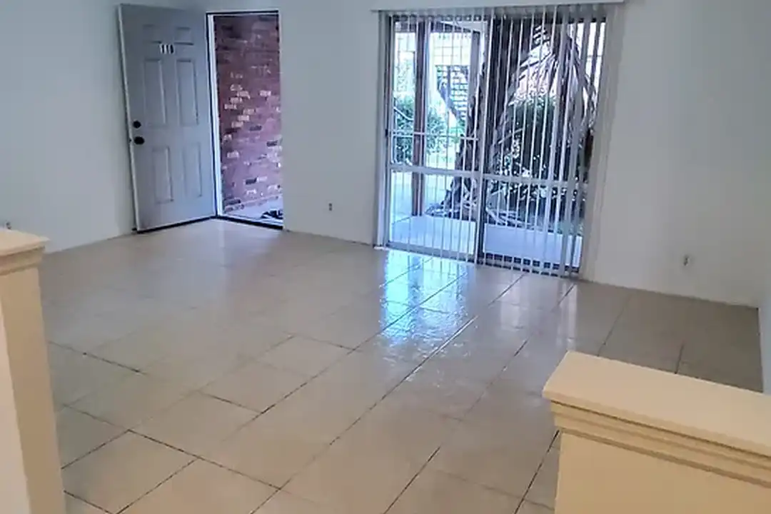 University Place Apartments - Jacksonville, FL 32277 | ApartmentGuide.com