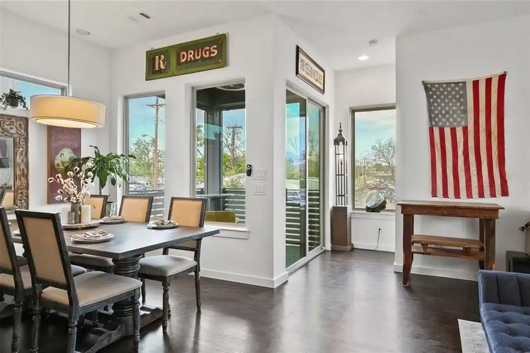 1911 Summit Ave #1 - Dallas, TX 75206 | ApartmentGuide.com