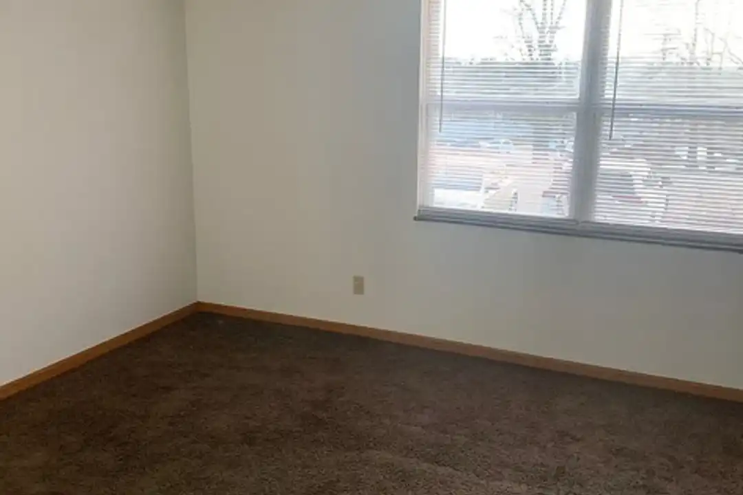 1040 St Clair Plaza Ct N unit 1040-12 - Saint Clair, MO 63077 ...