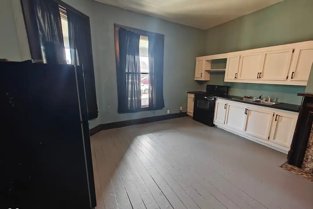 392 W Broadway St #STUDIO - Shelbyville, IN 46176 | ApartmentGuide.com