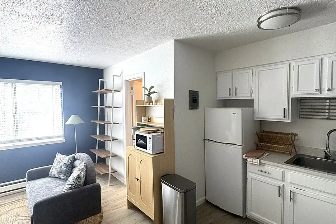 Amber Sky Apartments - Albuquerque, NM 87106 | ApartmentGuide.com