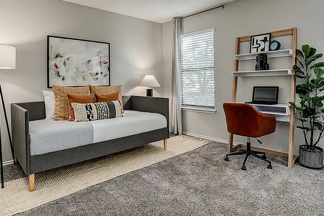 Woodview Apartments - Kansas City, KS 66103 | ApartmentGuide.com