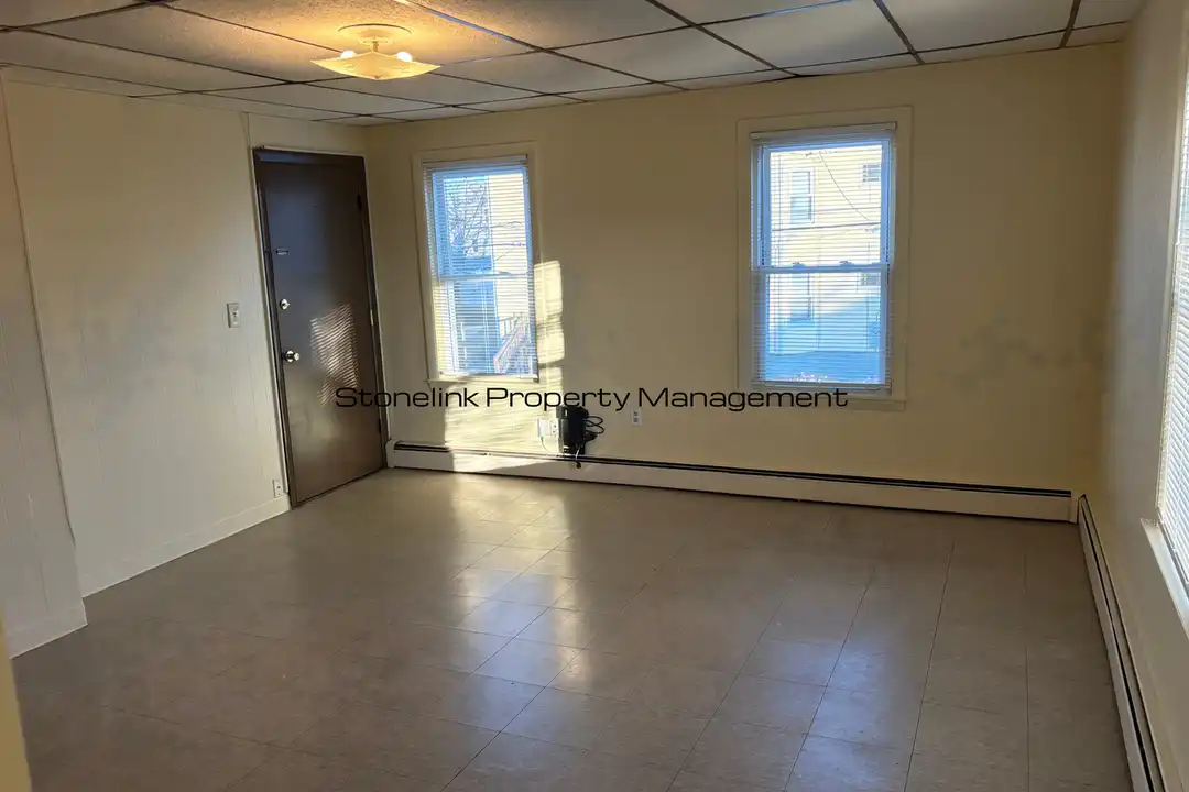 81 Hope St unit 81 - B201 - Woonsocket, RI 02895 | ApartmentGuide.com