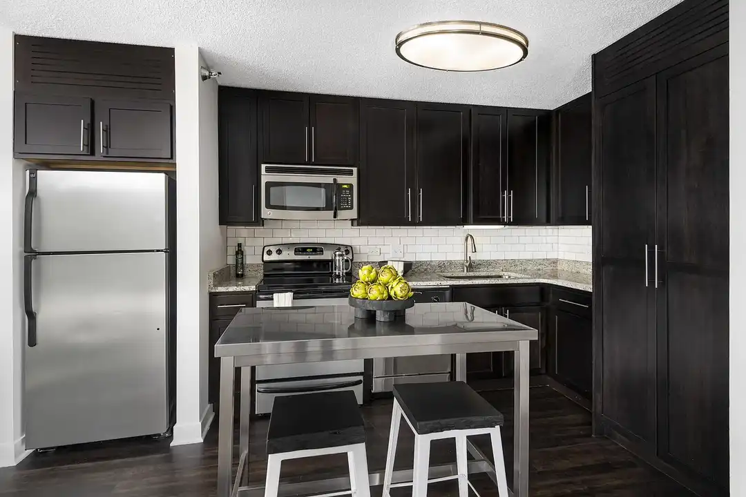 Cityfront Place - Chicago, IL 60611 | ApartmentGuide.com