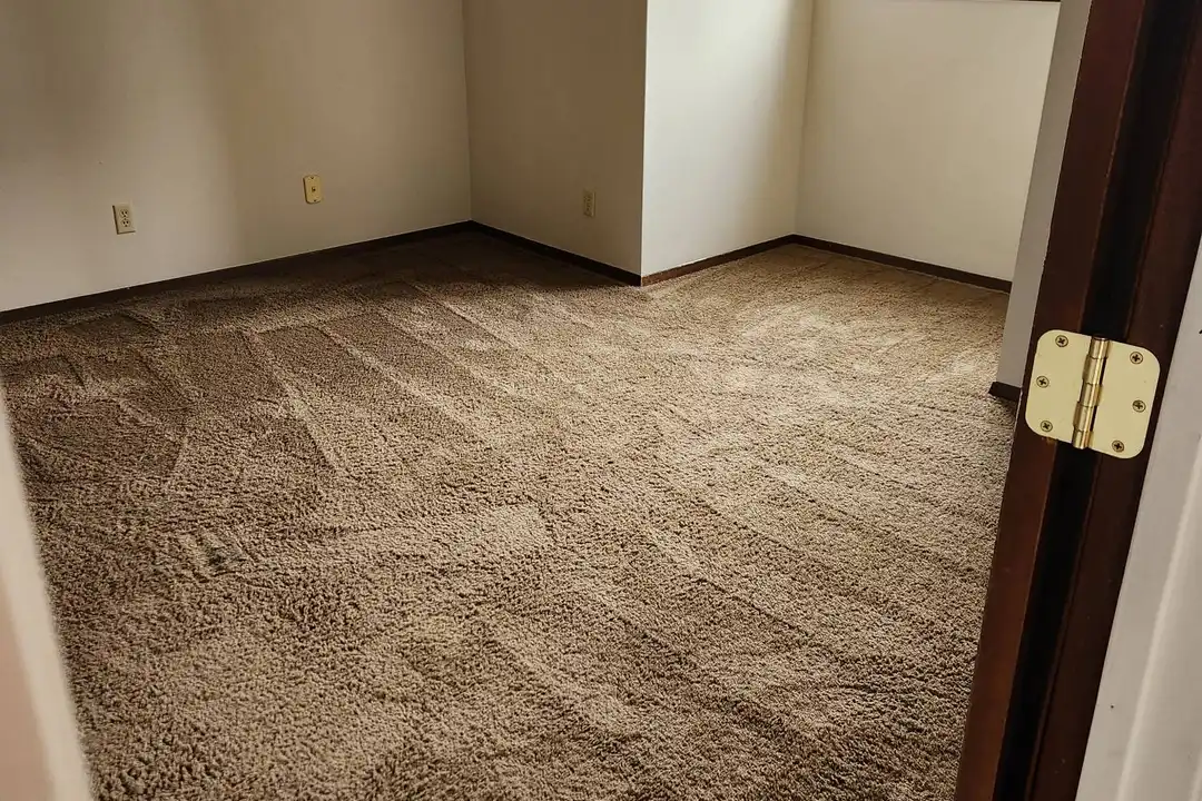548 12th St SE unit 6 - Le Mars, IA 51031 | ApartmentGuide.com