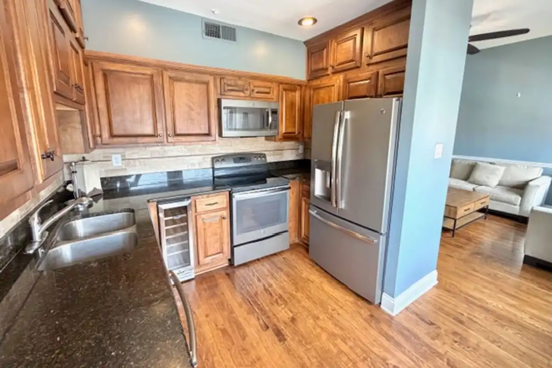 10 N Main St unit 1 - Memphis, TN 38103 | ApartmentGuide.com