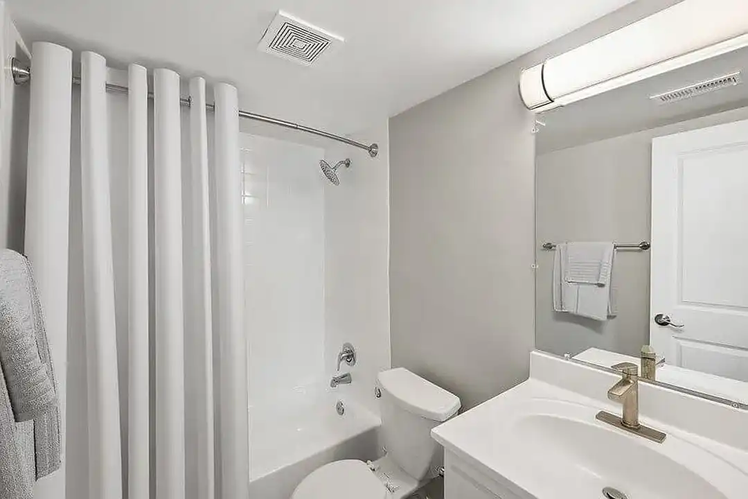 Dale Forest - Dale City, VA 22193 | ApartmentGuide.com