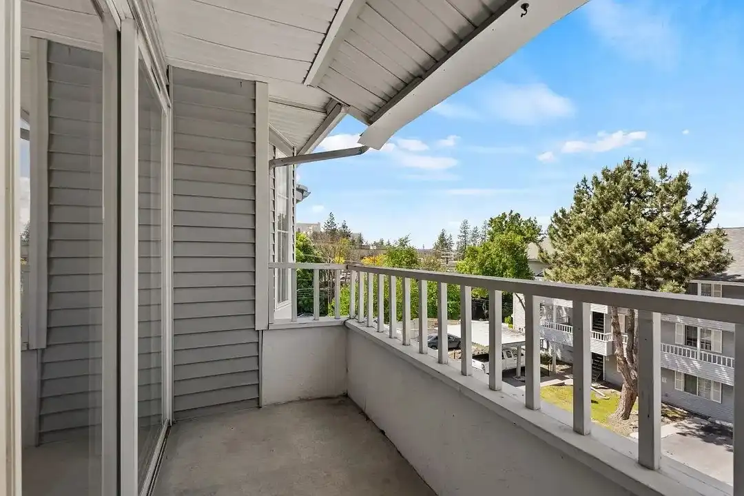 Stonecrest Apartments - Spokane, WA 99202 | ApartmentGuide.com