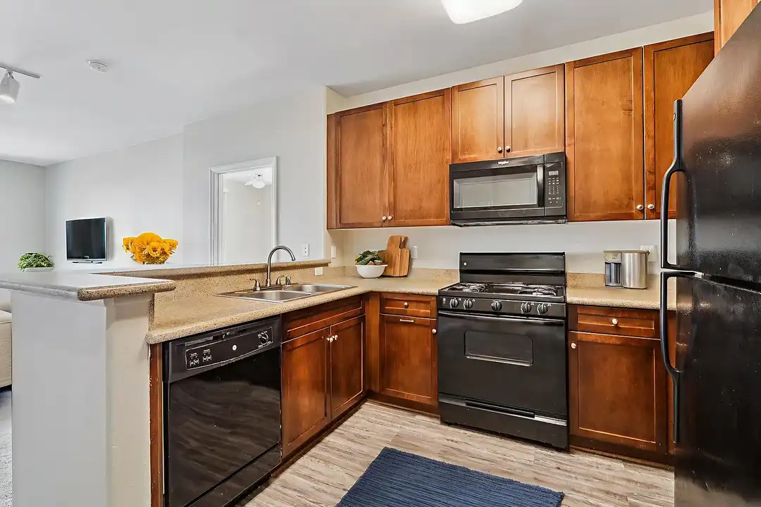 Meridian Place Apartment Homes - Northridge, CA 91324 | ApartmentGuide.com