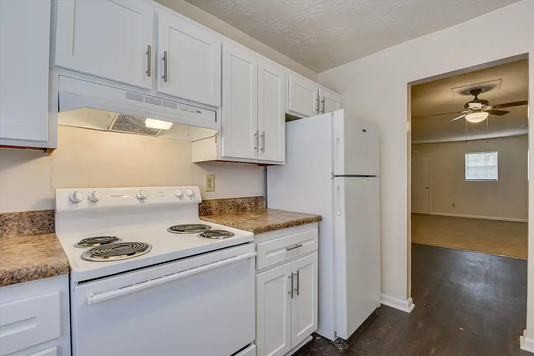 Regency Village - Augusta, GA 30906 | ApartmentGuide.com