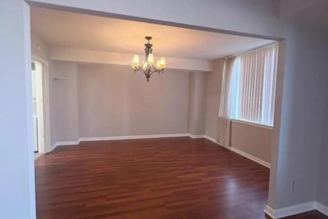3709 S George Mason Dr - Falls Church, VA 22041 | ApartmentGuide.com
