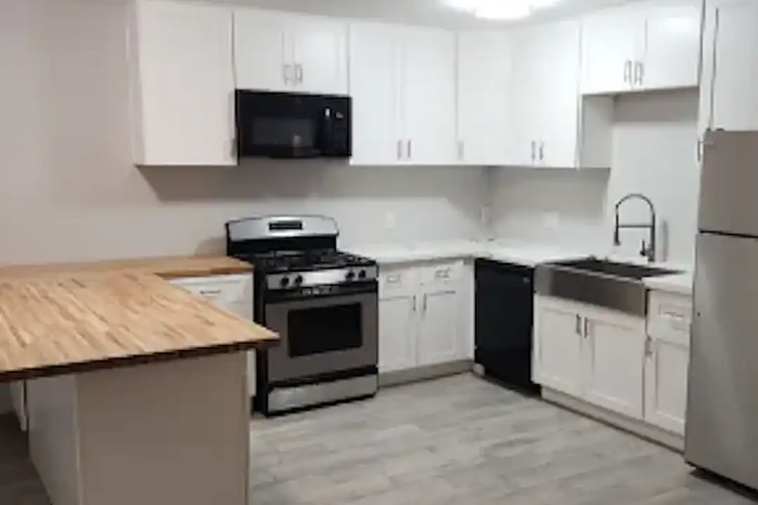 Shadow Bay Apartments - Bay City, TX 77414 | ApartmentGuide.com