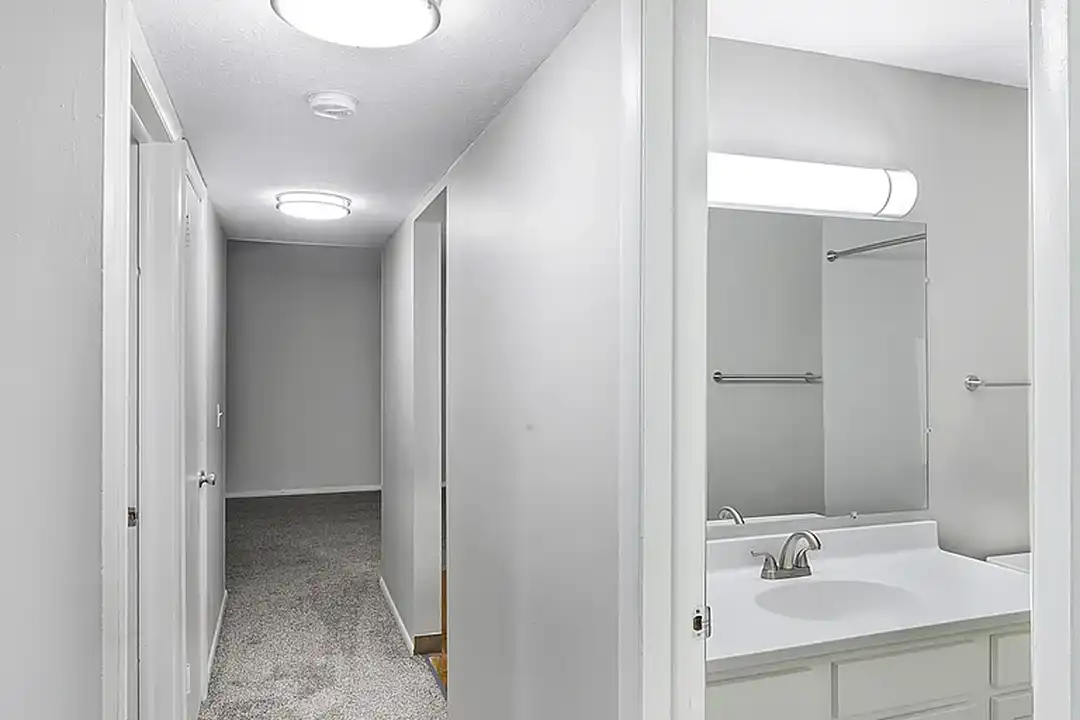 Thurber Gate - Columbus, OH 43215 | ApartmentGuide.com