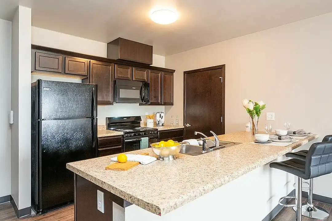 Sonoma Square - Cedar Rapids, IA 52404 | ApartmentGuide.com