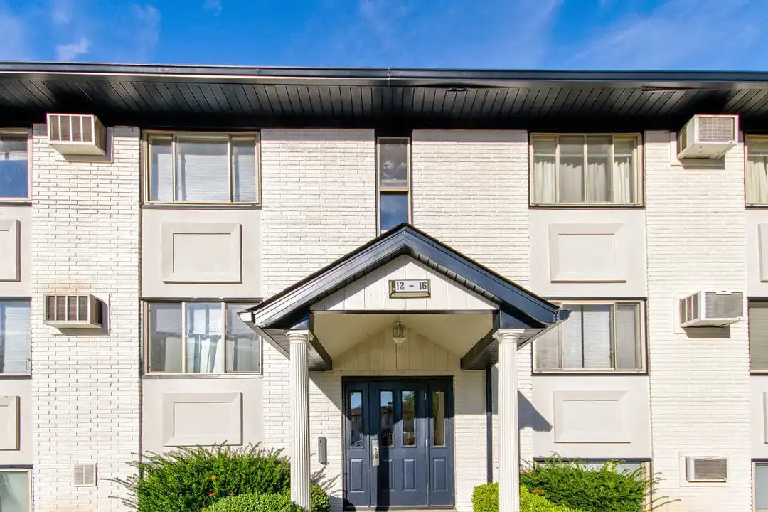 Continental Terrace - Bloomington, IN 47408 | ApartmentGuide.com