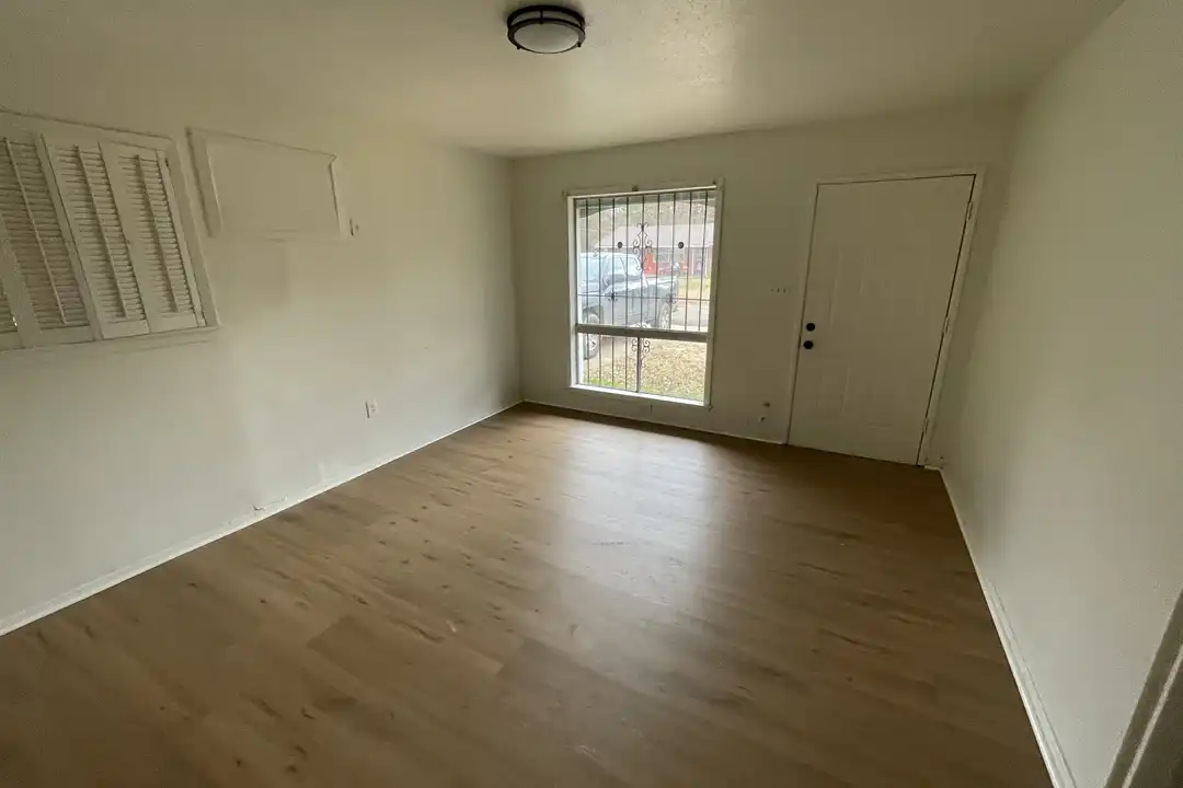 319 Queen Margaret Ln - Jackson, MS 39209 | ApartmentGuide.com