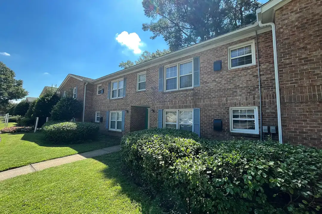 Great Bridge Apartments - Chesapeake, VA 23322 | ApartmentGuide.com
