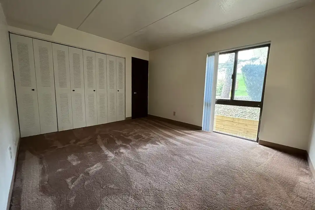 Maiden Square Apartments - Washington, PA 15301 | ApartmentGuide.com