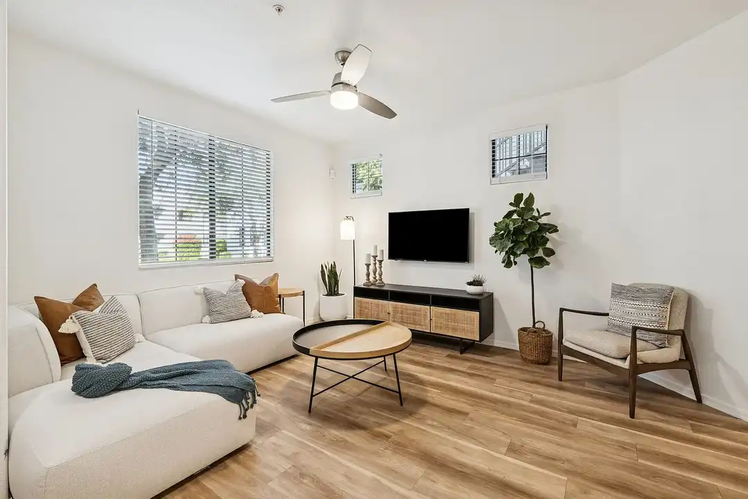 Dobson 2222 - Chandler, AZ 85286 | ApartmentGuide.com